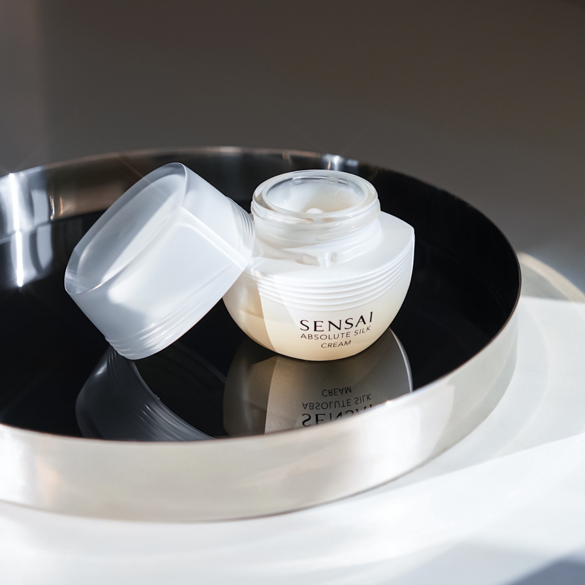 Sensai Absolute Silk Cream 40 ml | Bredt sortiment & autoriserede